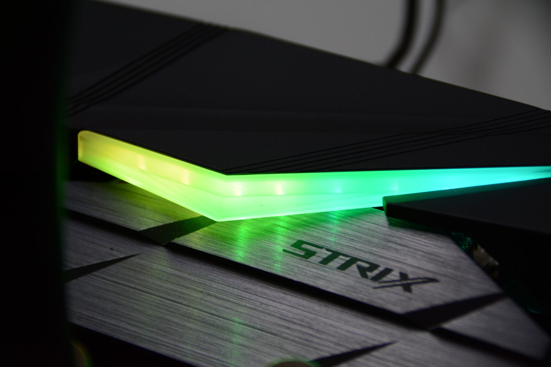 Review ASUS ROG STRIX Z270F GAMING