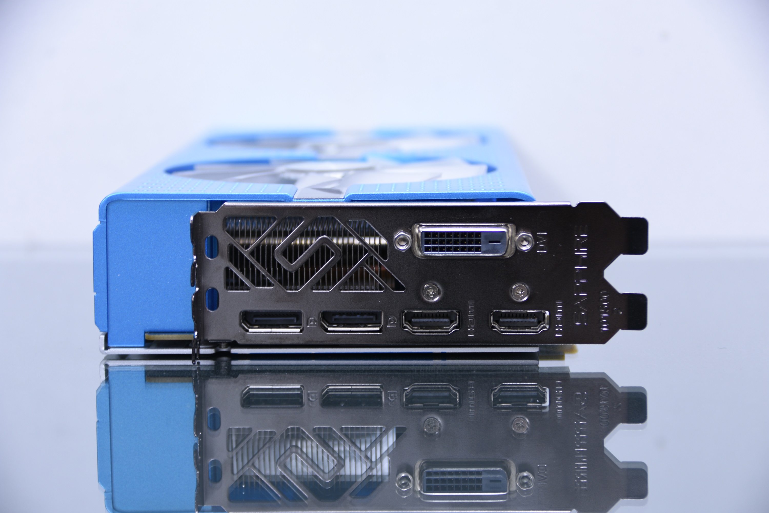 Review Sapphire NITRO+ RX 590 8 GB Special Edition